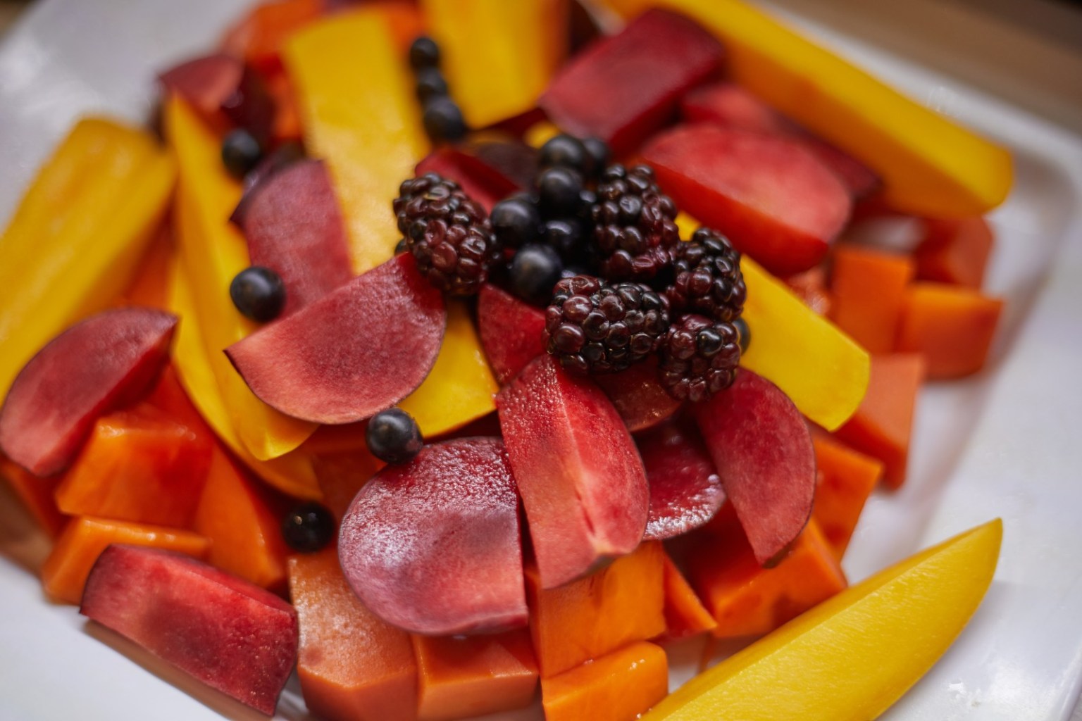 Descubre las Frutas Dominicanas Más Exóticas | Bahia Principe